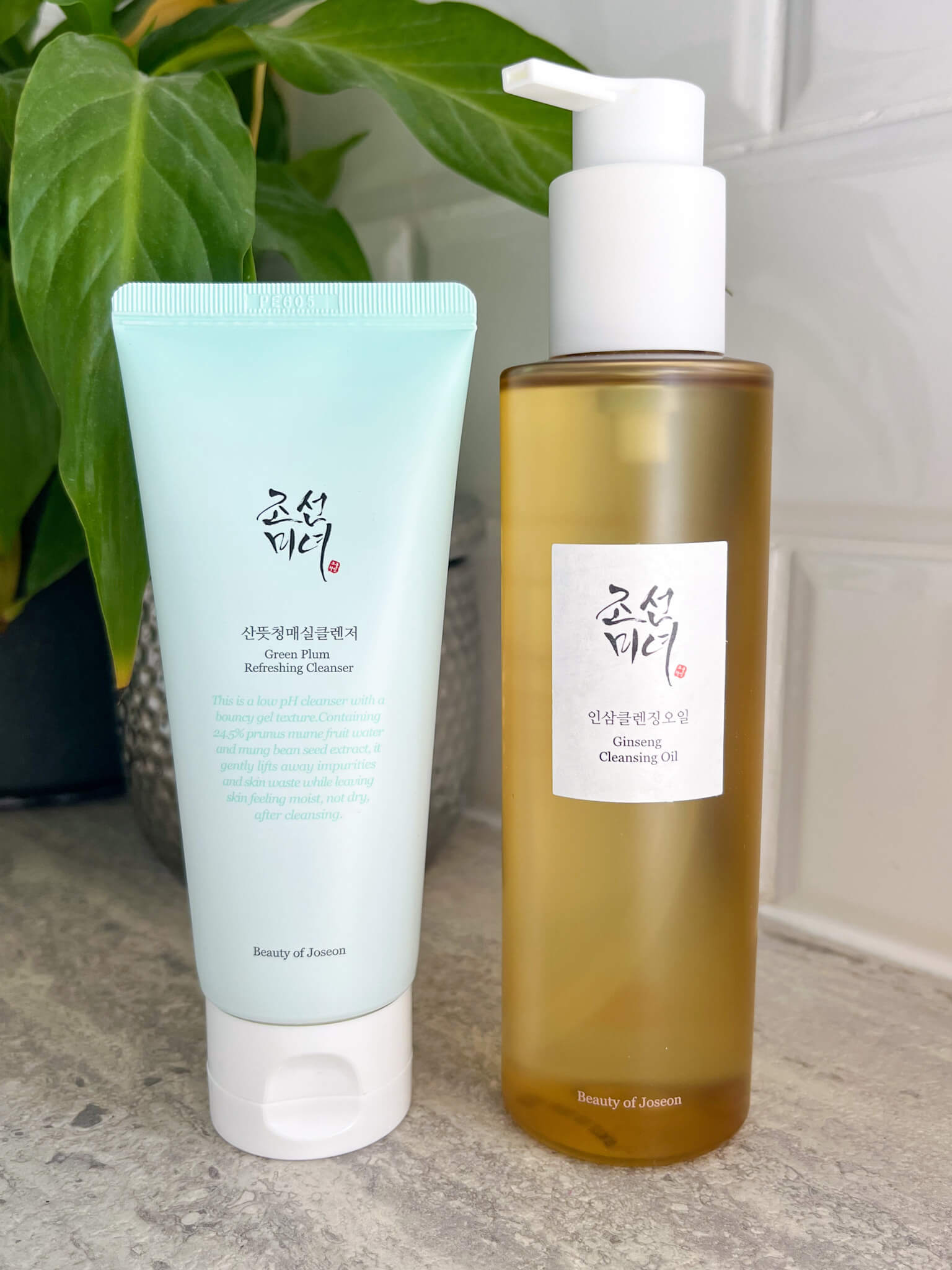 What is double cleansing and why should you do it? - The Summer Study