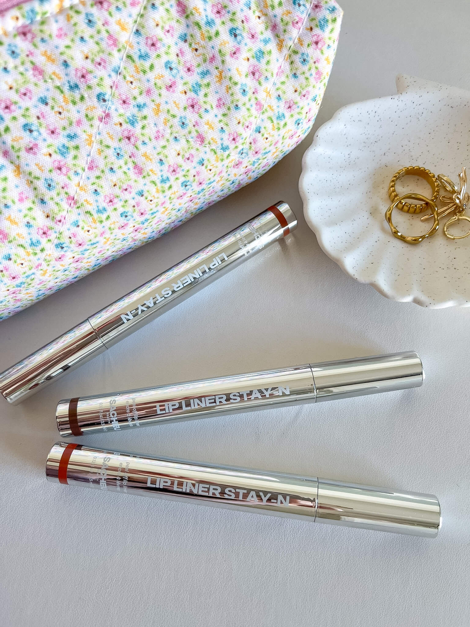 Sacheu Peel Off Lip Liner STAY-N Review: Is it worth it? - The Summer Study